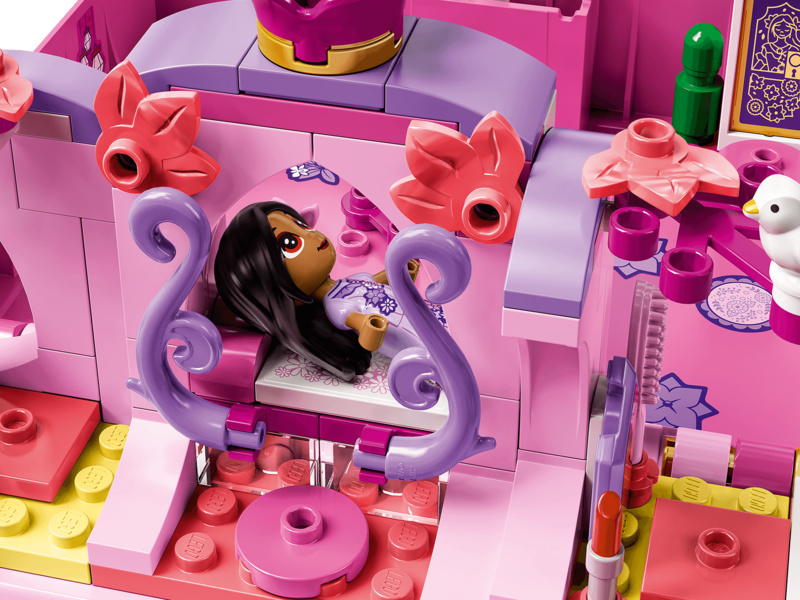 LEGO Disney Princess - Isabela's Magical Door (LEGO43201) | Astra