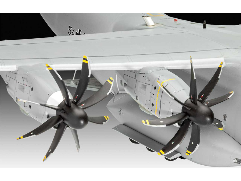 Revell Airbus A400M ATLAS (1:72) (RVL03929) | Astra